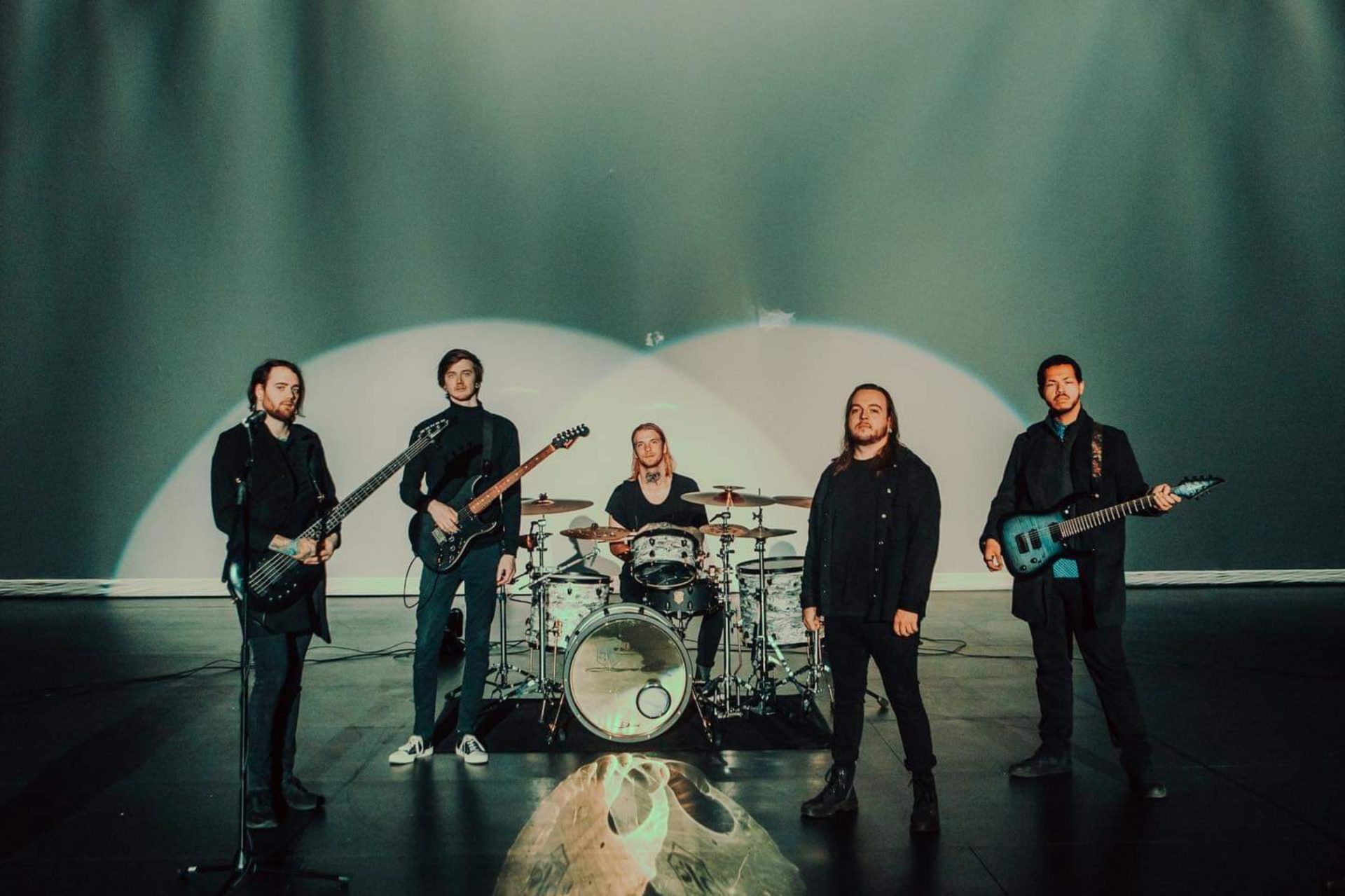 Hollow Front mit neuer Single und Albumankündigung – RiotVision